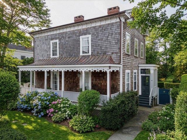 12 Suffolk St, Sag Harbor Village, NY 11963