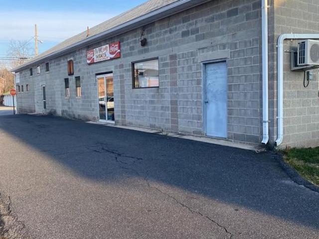 12r Middle Street
