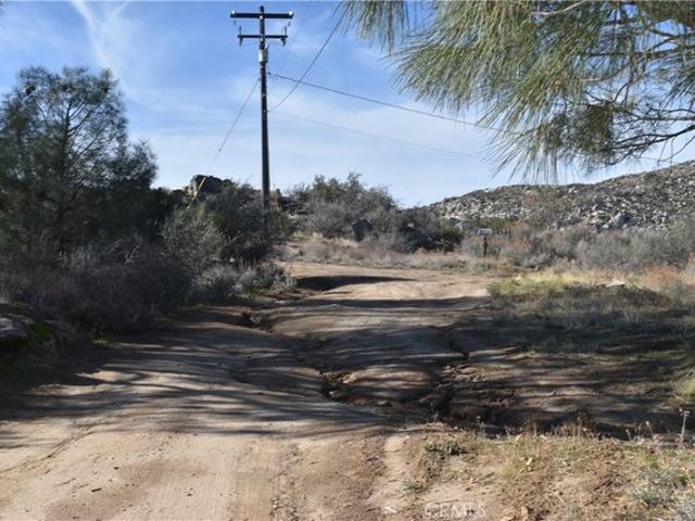 12th St, Lake Isabella, CA 93240