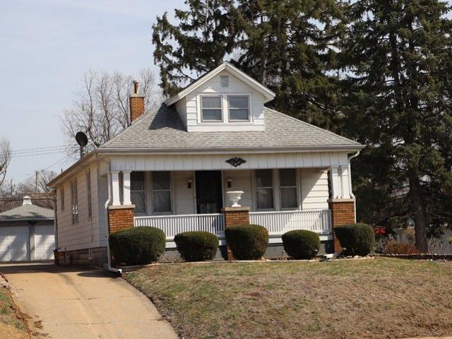 1422 N 12th St, Quincy, IL 62301