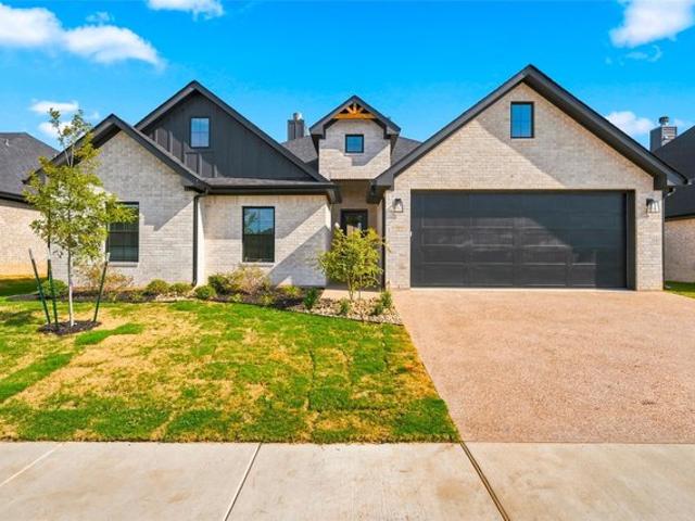 13045 Rainier Dr, Woodway, TX 76712