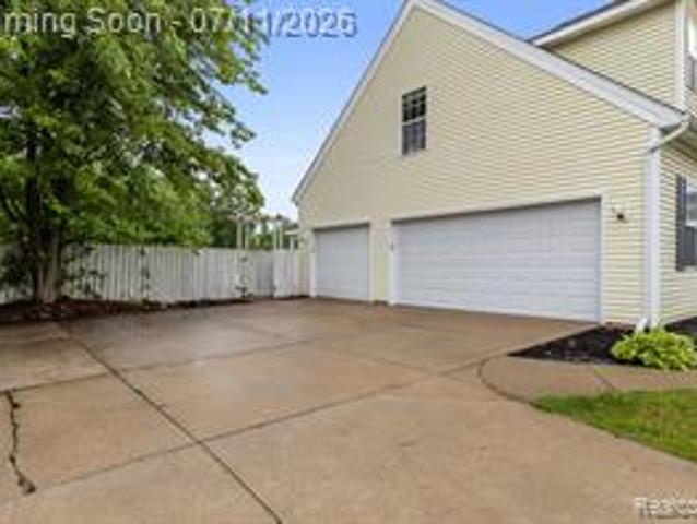 13046 Stony Brook Pass