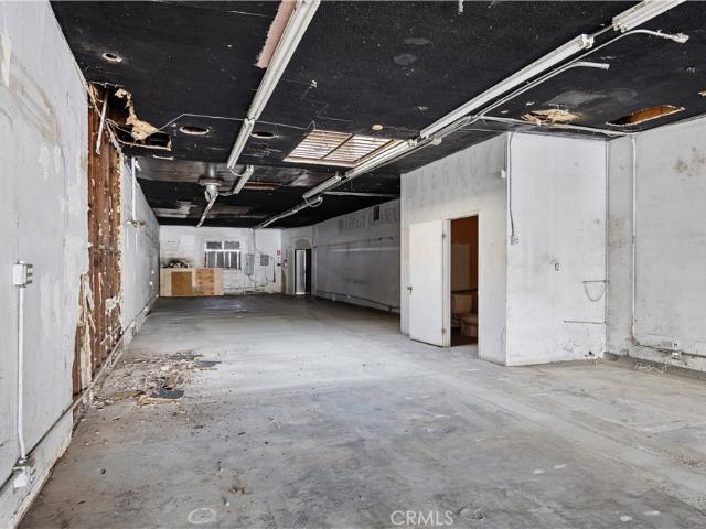 13048 Hawthorne