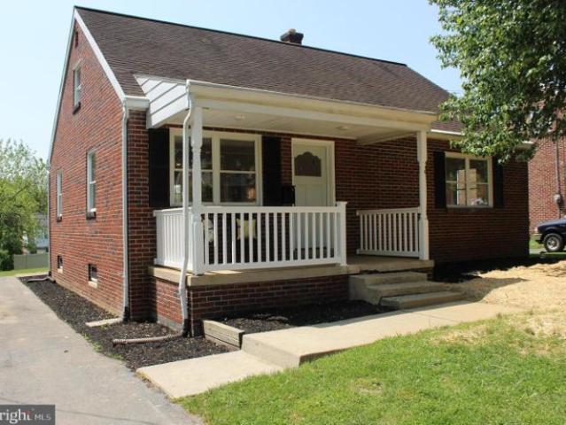1304 Maple Ave, Lancaster, PA 17603