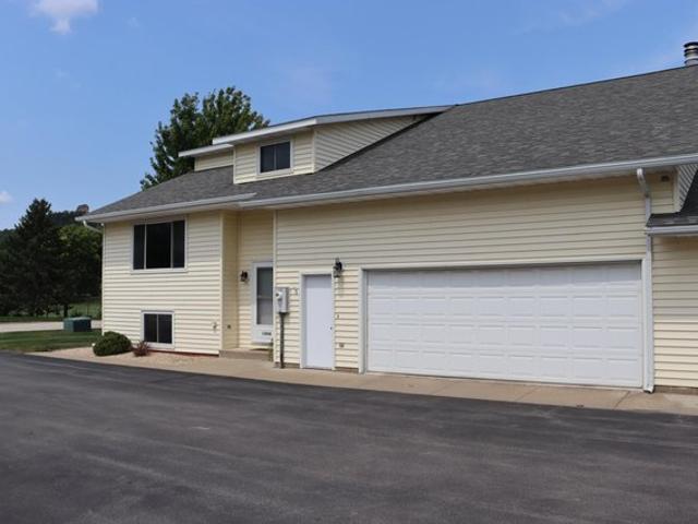 1304 McNally Dr Unit A, Winona, MN 55987