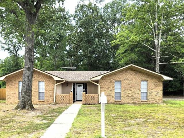 1304 Blackhawk Ridge Ln, Pine Bluff, AR 71603