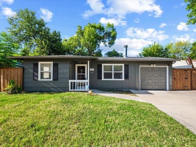 1304 Cardinal St, Arlington, TX 76010