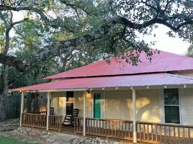 1304 Columbia Avenue, San Marcos, TX 78666