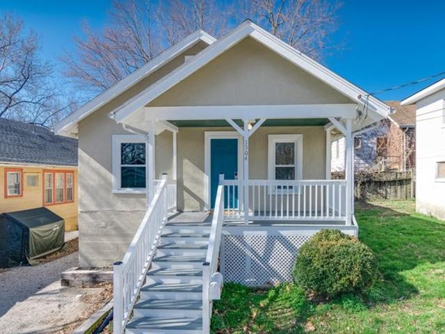 1304 Cottage Ln, Jefferson City, MO 65101