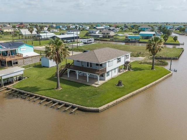 1304 County Road 202, Sargent, TX 77414
