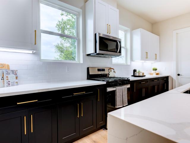 1304 Evelyn St, Houston, TX 77009 | Compass