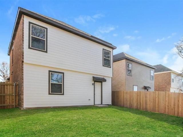 1304 Ester Lane