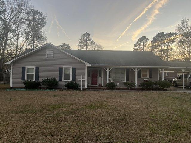 1304 Fairlawn Dr, Sumter, SC 29154