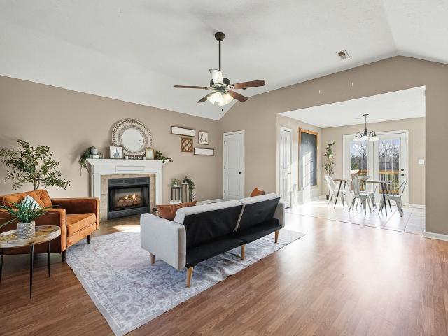 1304 Freedom Dr