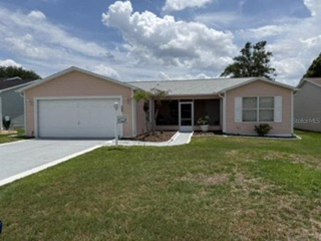 1304 Guadalupe Ct, Lady Lake, FL 32159