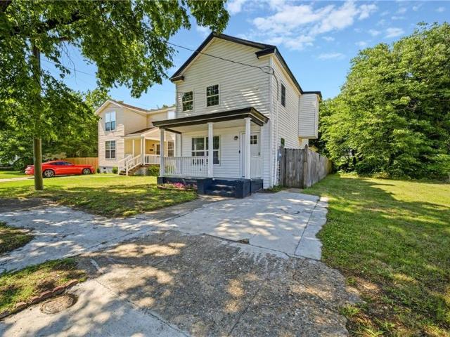 1304 Highland AVE