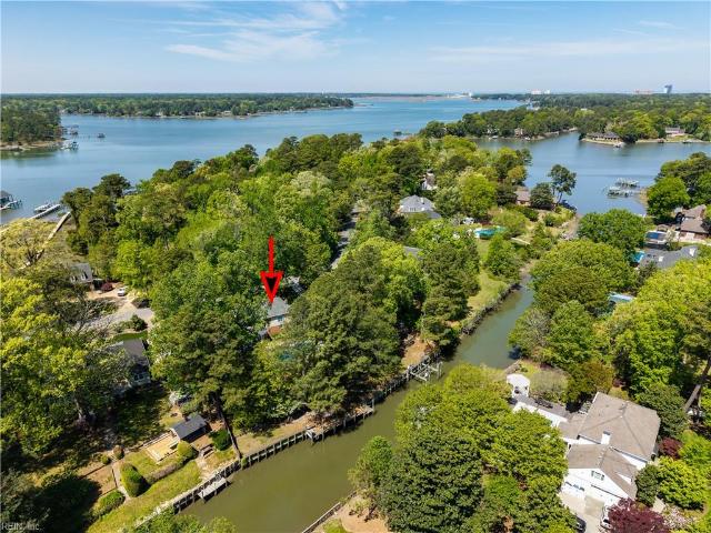 1304 Holly Point RD