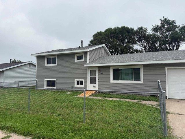 1304 Independence St, Lexington, NE 68850