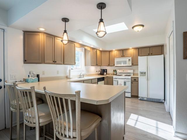 1304 Joy Loy Ln