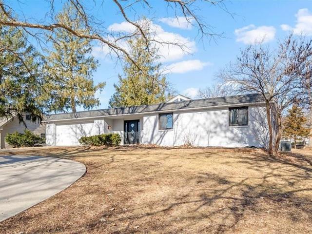 1304 Limit St, Leavenworth, KS 66048 | MLS #2606 | Compass