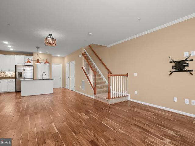 1304 Ribbon Limestone Terrace SE