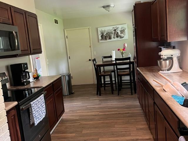 1304 Riverview Road