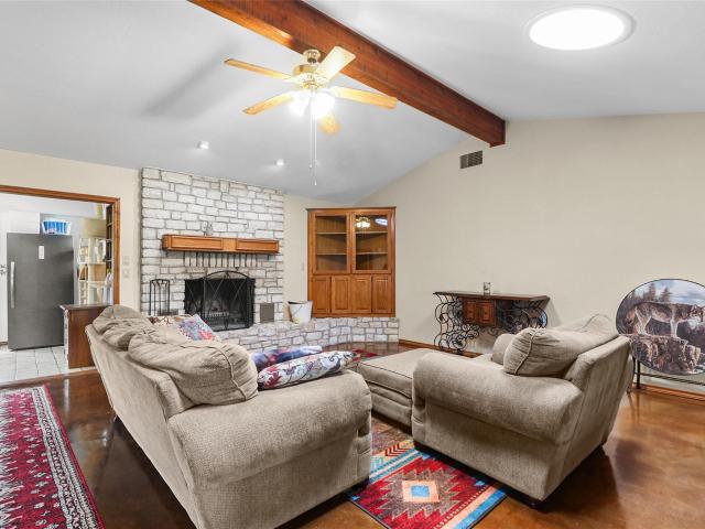 1304 Sunset Dr