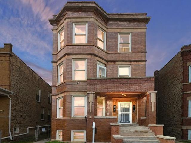 1304 S 58th Ave, Cicero, IL 60804