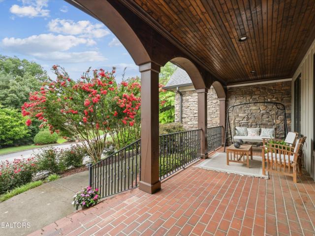 1304 Selby Lane