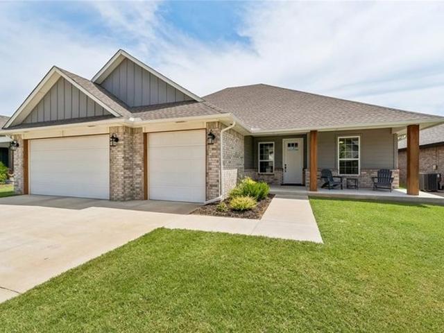 1304 Torrey Pines Rd, Norman, OK 73072