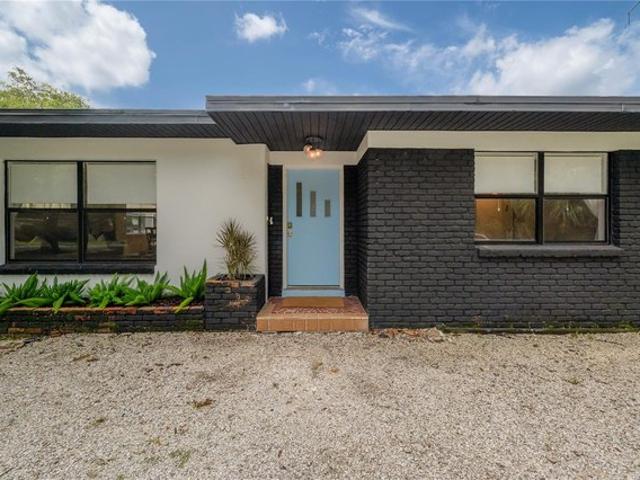 1304 W Bogie Dr, Tampa, FL 33612