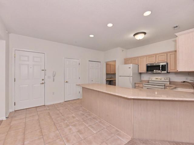 13050 W Bluemound Rd, Unit 203