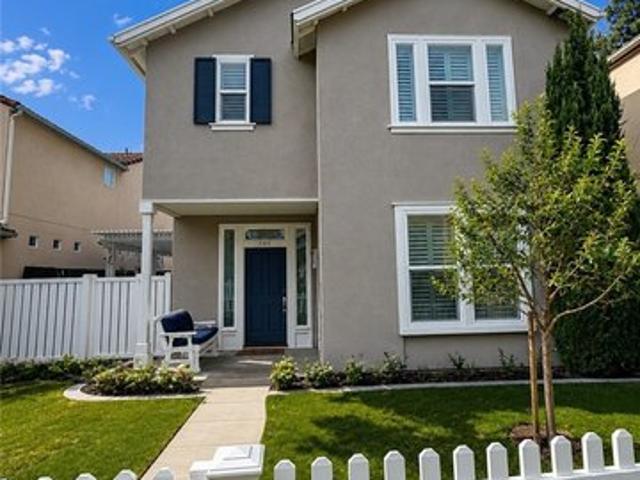 13051 Arborwalk Ln, Tustin, CA 92782
