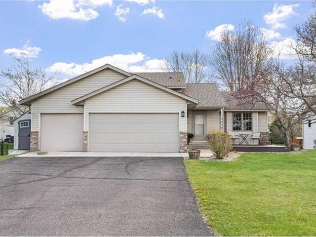 13058 Elgin Dr NW, Elk River, MN 55330