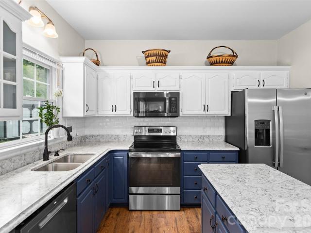 1305 Mill Race Lane