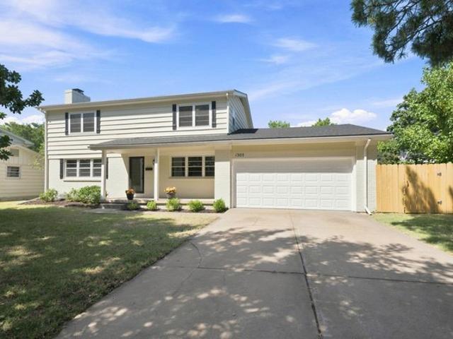 1305 N Gretchen Ln, Wichita, KS 67206