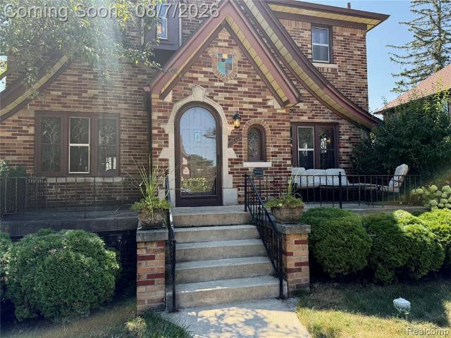 1305 Bedford Road