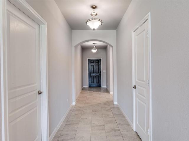 1305 Coyote Ridge