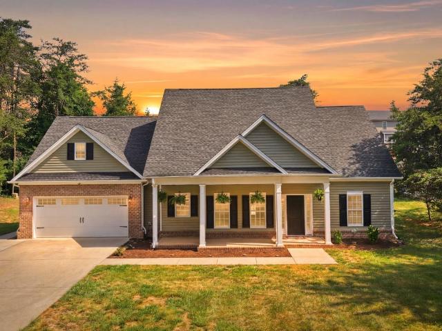 1305 Daltons Drive