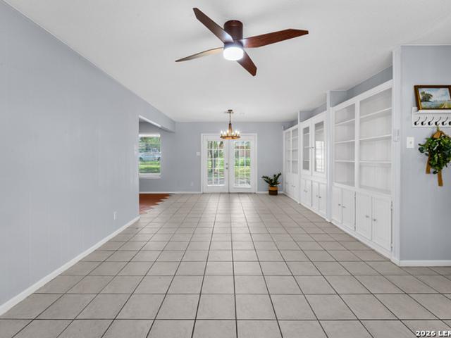 1305 E Colorado