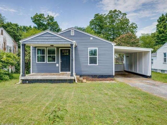 1305 E Chilhowie Ave, Johnson City, TN 37601