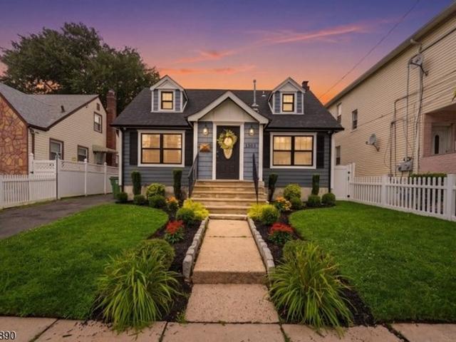 1305 E Henry St, Linden, NJ 07036