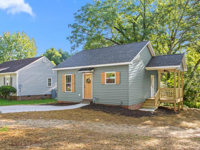 1305 E Willowbrook Drive