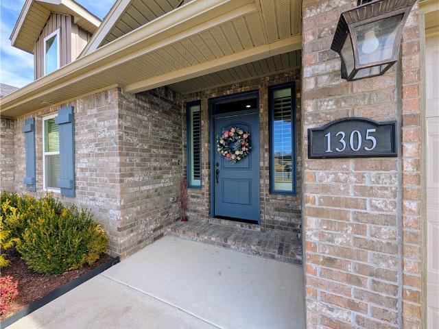 1305 Eagle Court