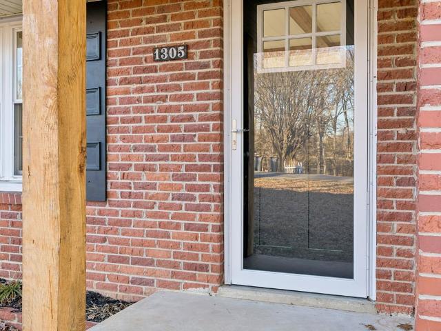1305 Ellington Dr, Lafayette, TN 37083 | MLS #3098 | Compass