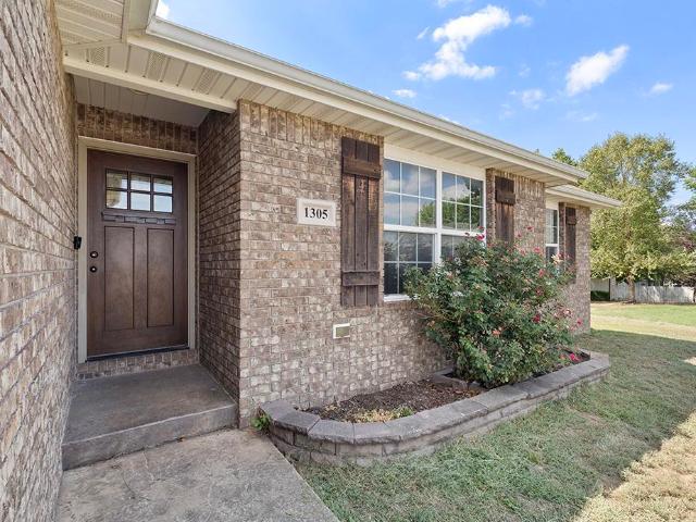1305 Faith Lane
