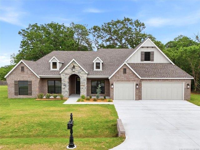 1305 Falls Dr, Sapulpa, OK 74066