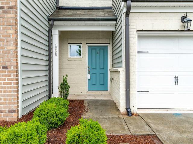 1305 Fitchie Place