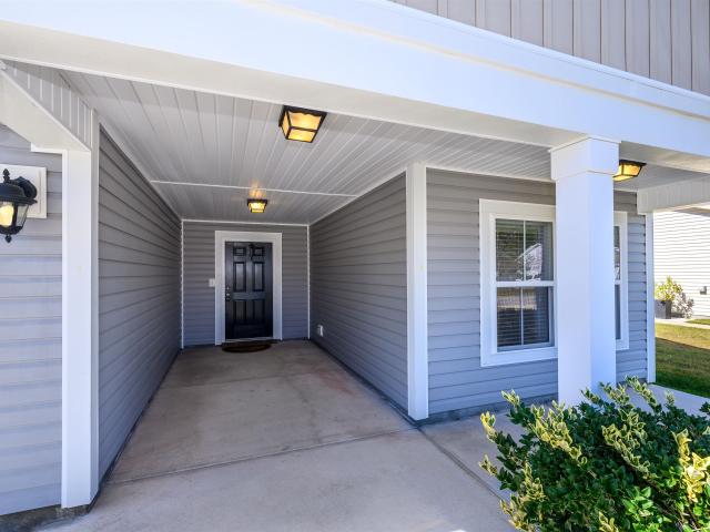 1305 Golden Valley Pl