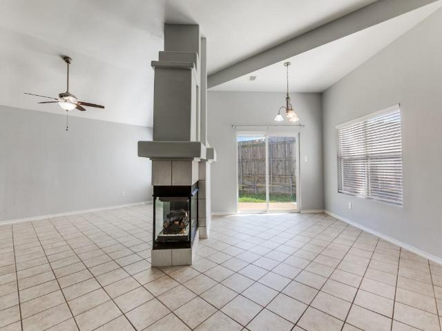 1305 Greenbriar Lane